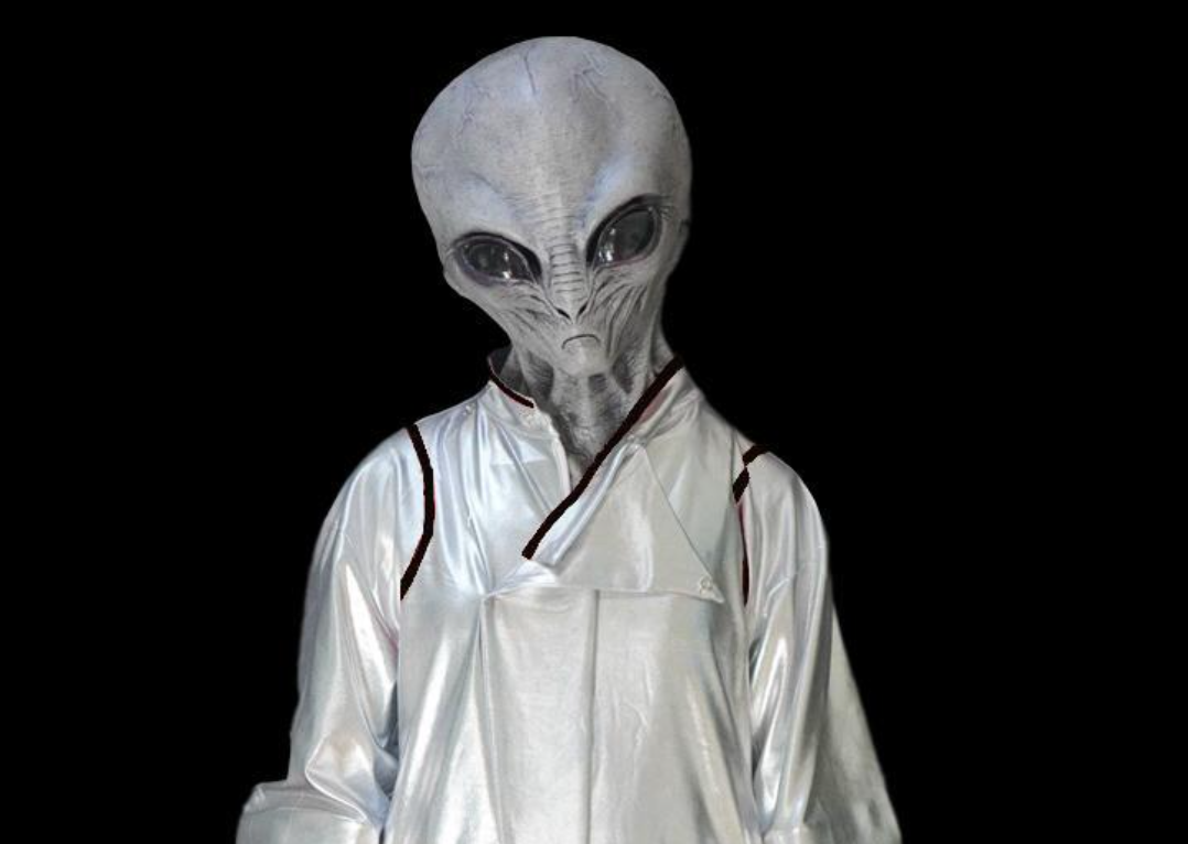 Alien Costumes – The Horror Dome
