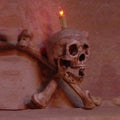 "Skull/Femur Bone Wall Sconce" Haunted House Lighting – The Horror Dome
